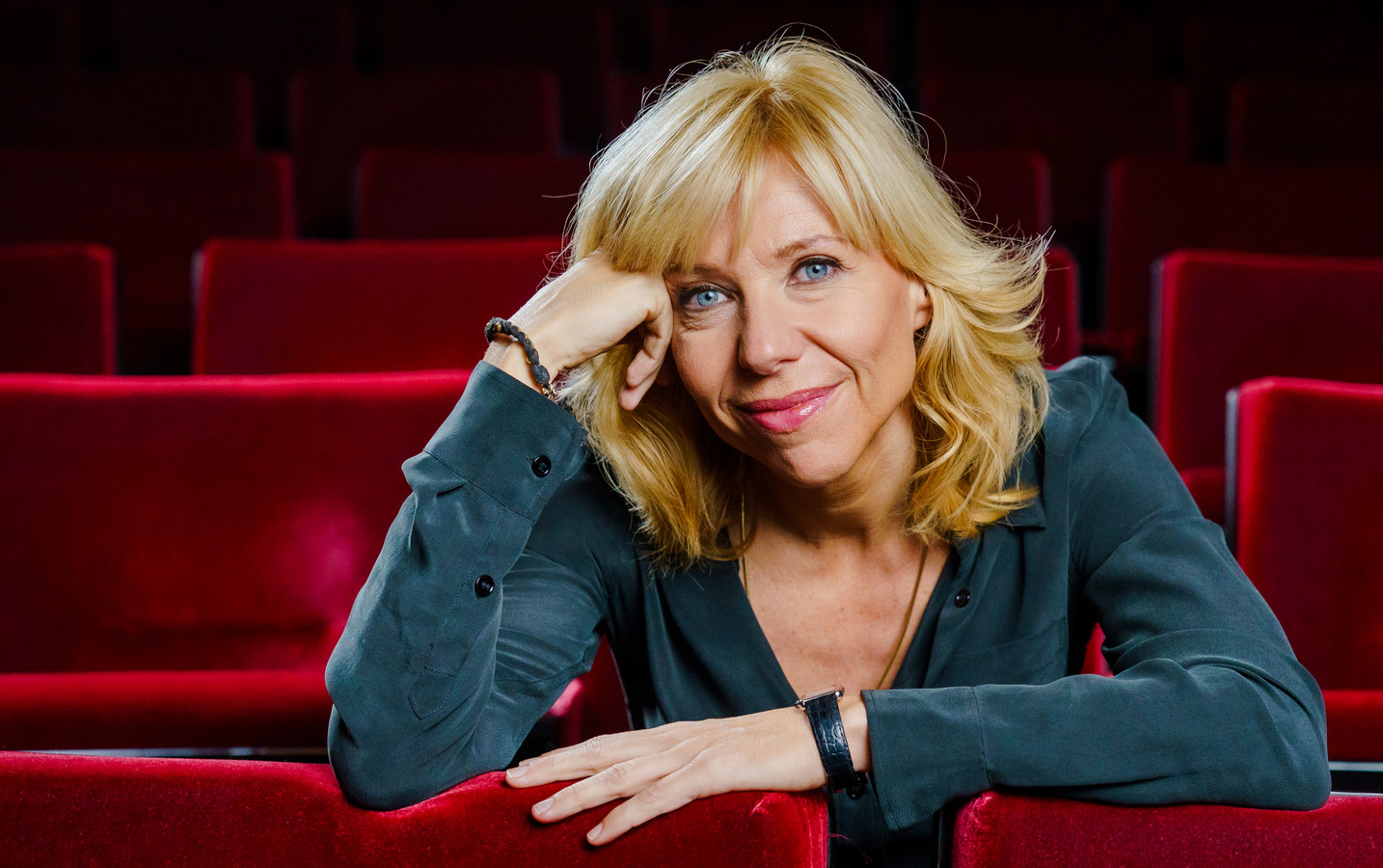 Hier en daar wat irritatie, maar vooral applaus voor Claudia de Breij ... Hier en daar wat irritatie, maar vooral applaus voor Claudia de Breij ...