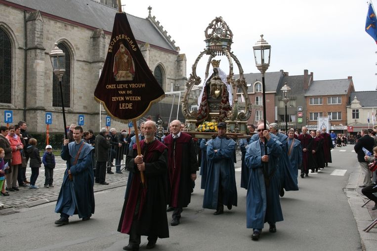 Lede viert 600 jaar Mariaverering | Lede | Regio | HLN Lede viert 600 jaar Mariaverering | Lede | Regio | HLN
