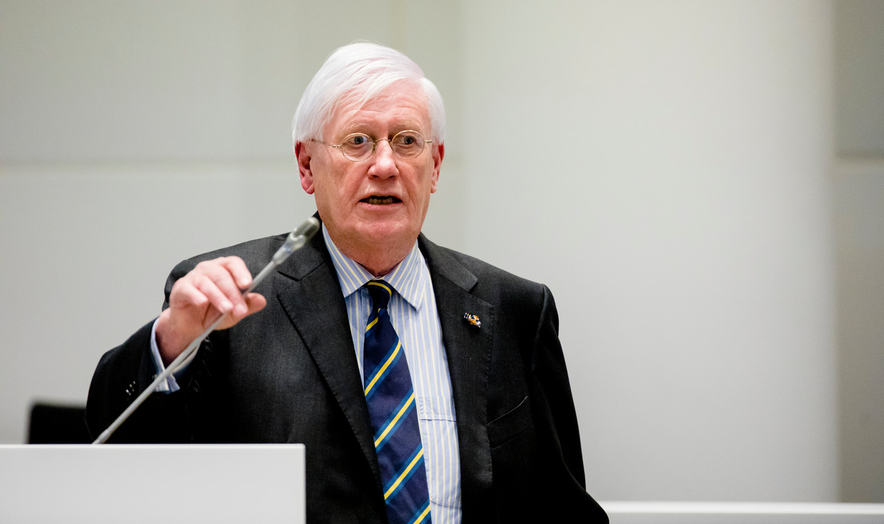 Oud-politicus Hans Wiegel getroffen door licht herseninfarct | Het Parool