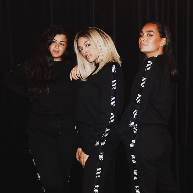 Daarom hult Britse rijzende ster Mahalia zich regelmatig in Tonya ...