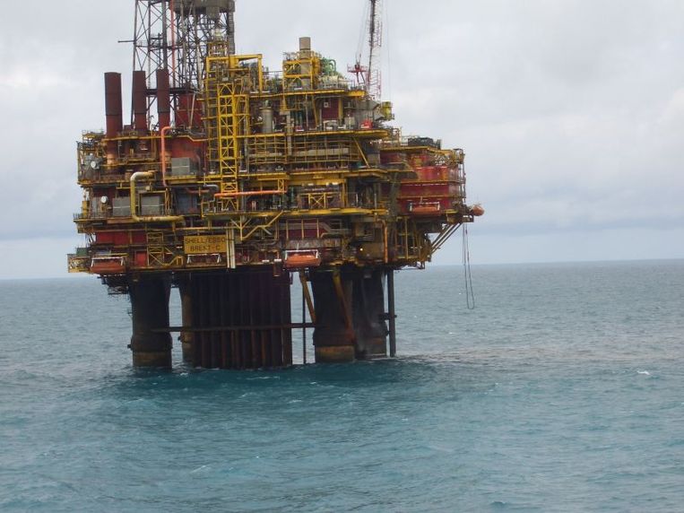 Shell wil betonnen fundamenten en poten van oude boorplatforms in ...