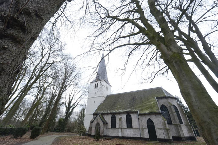 Kerk te koop in Neerbosch: nu mét toren | Nijmegen | gelderlander.nl