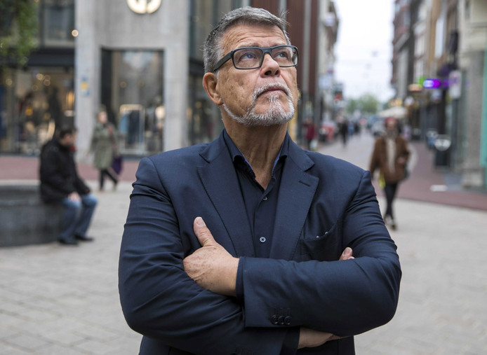 Emile Ratelband: Draagmoeder heeft mijn tweeling verloren | Show | AD.nl