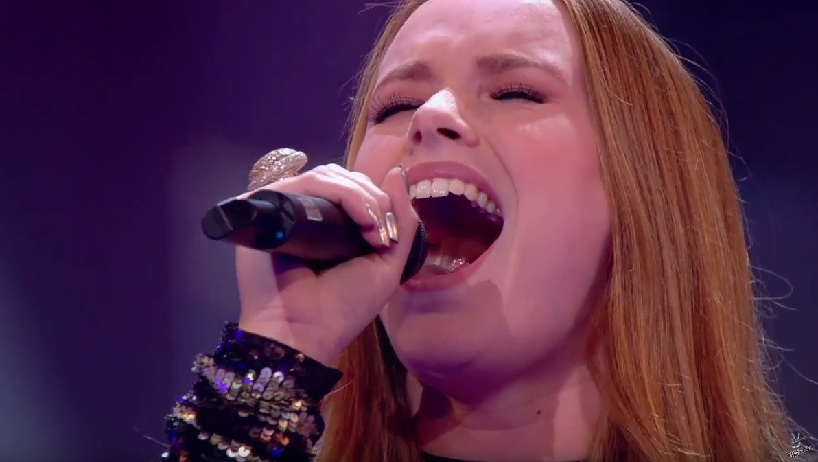 Provoost ontroert jury en gaat door naar live-shows The Voice (video ...