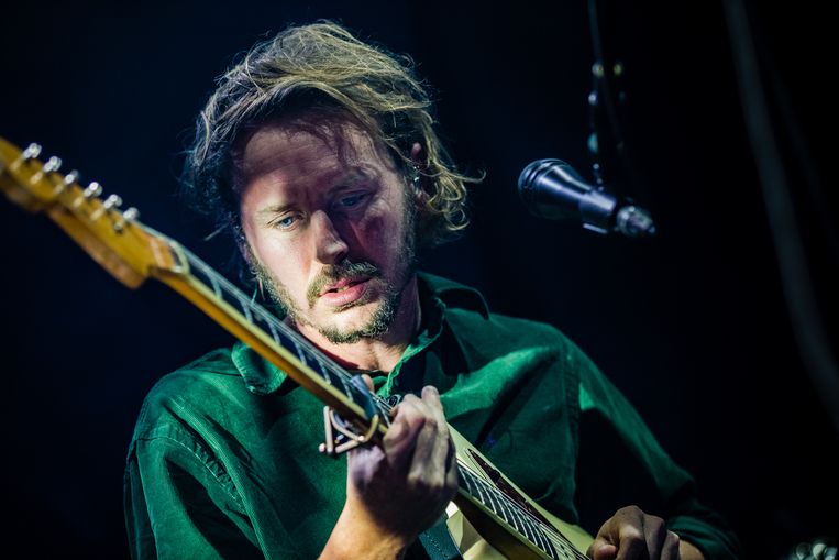 Ben Howard zoekt geen enkele interactie met zijn publiek (2 sterren ...