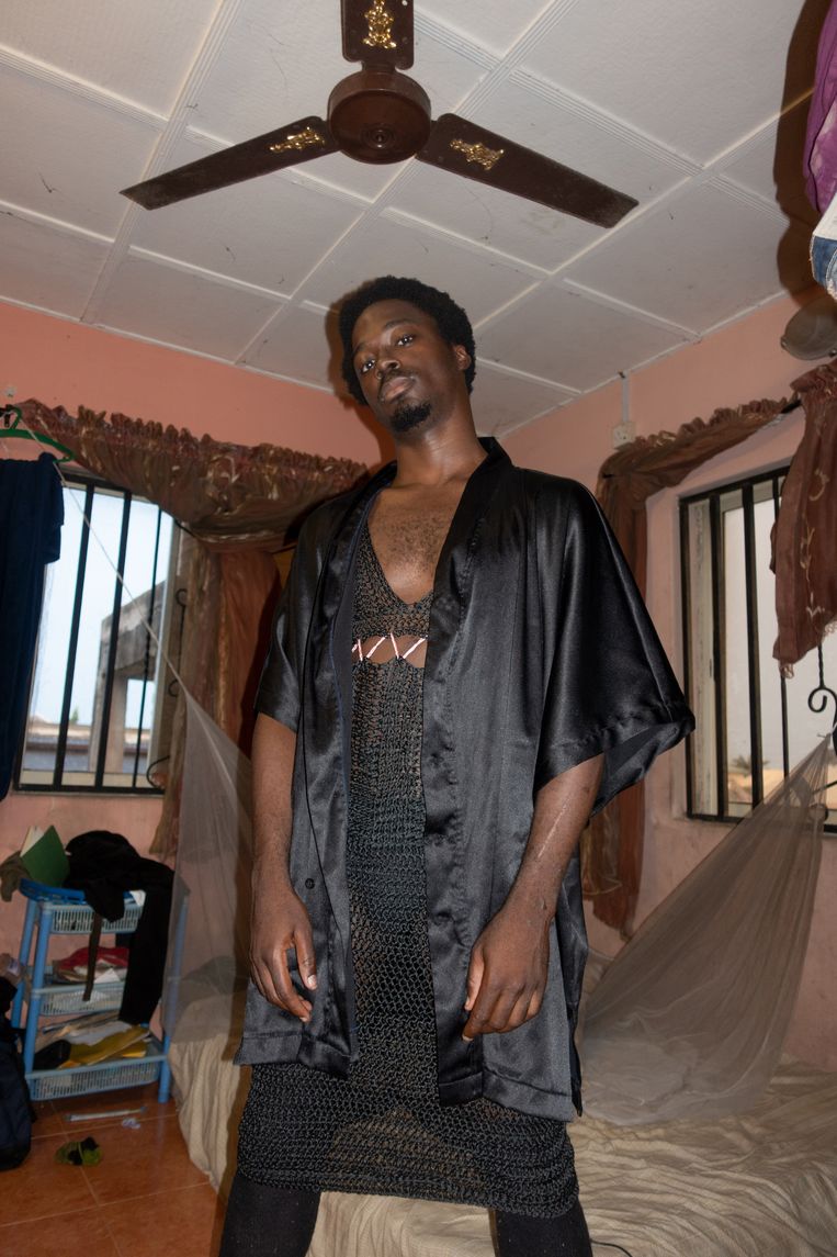 Foto-expositie in Almere brengt de gothicscene van Nigeria in beeld ...