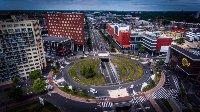 'Nieuwe' rotonde blijft miljoenen opslokken | Binnenland | AD.nl