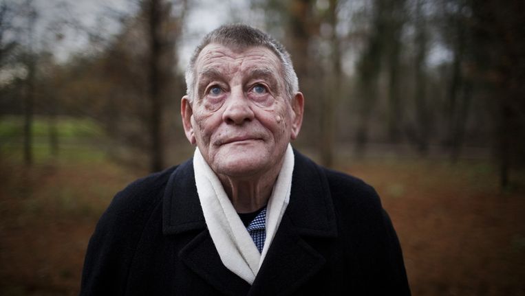 Schrijver Bernlef (75) overleden | De Volkskrant