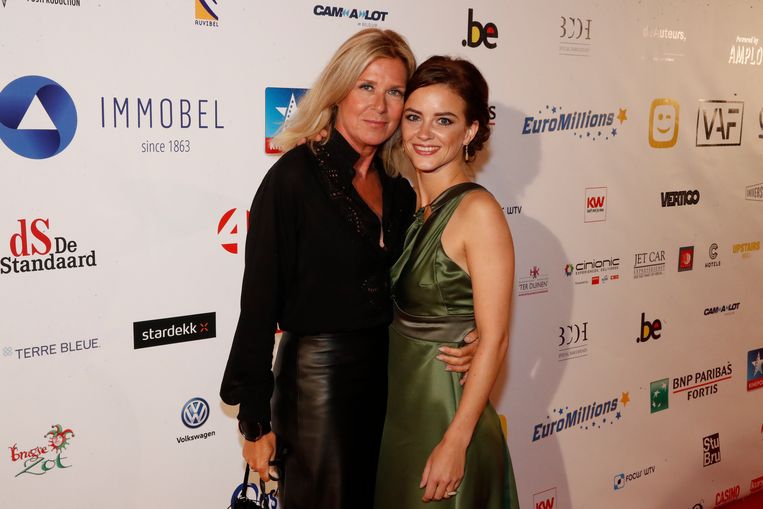 IN BEELD. BV's spelen hoofdrol op rode loper Filmfestival Oostende ...