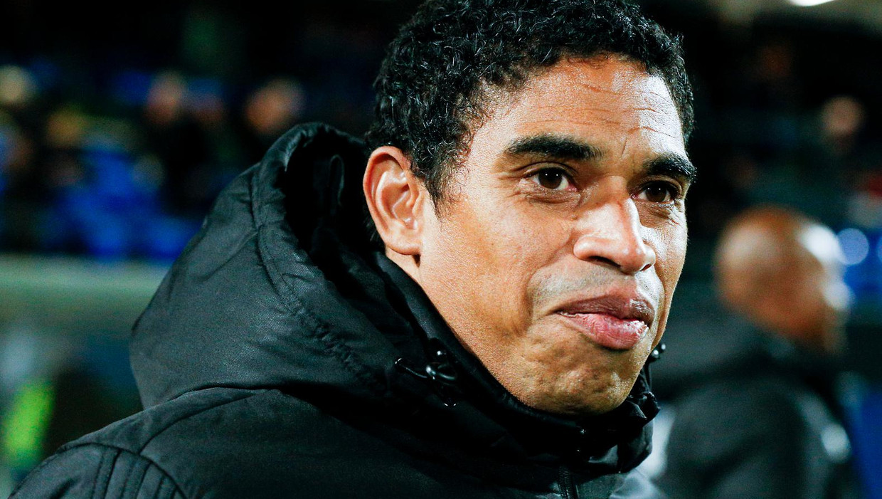 Reiziger verrast met tijdelijke benoeming als trainer Ajax | Het Parool