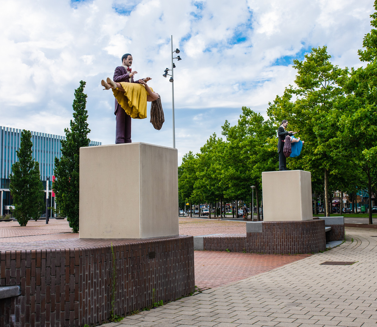 Het Europaplein kan de Feestelijke Beeldenreeks goed gebruiken | Het Parool
