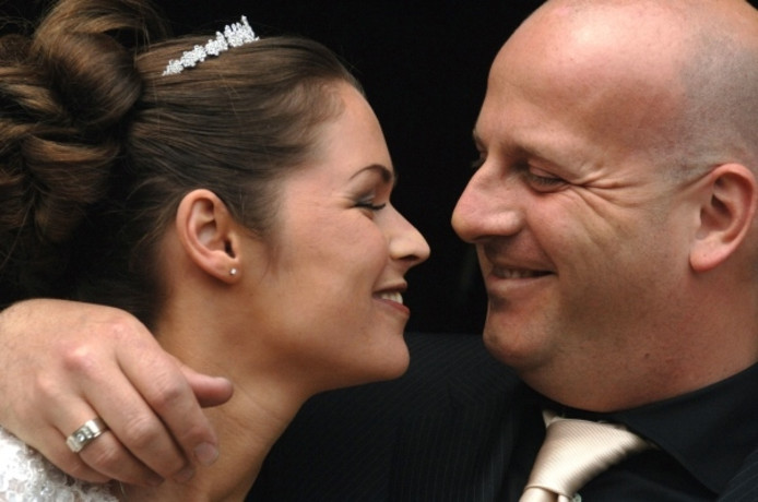 Bløf-zanger Paskal Jakobsen is voor de tweede keer vader | Overig | pzc.nl