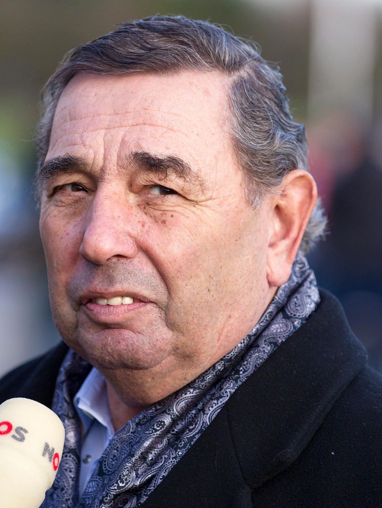 Opstelling Ajax niet bepaald door financieel gewin | De Volkskrant