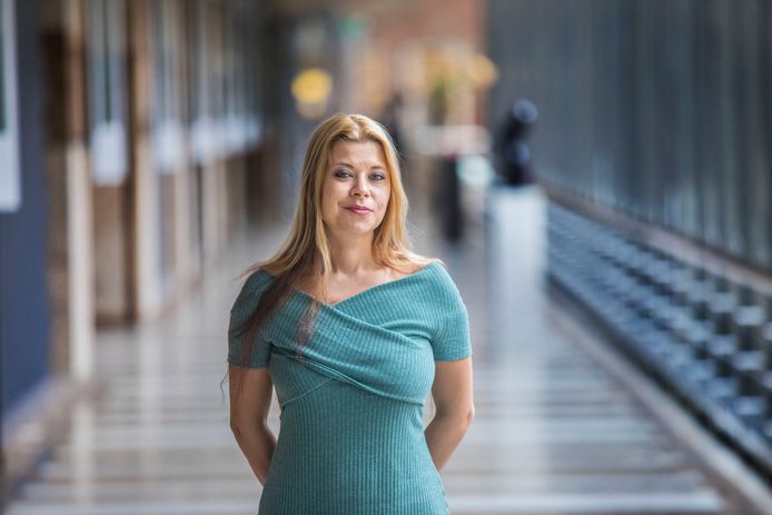 Kamerlid Lisa Westerveld (GL) krijgt regelmatig een selfie van naakte ...