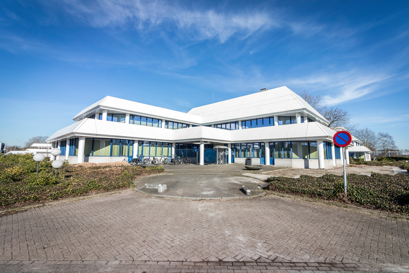 Alle ASML-ers in de regio naar De Run in Veldhoven op een grote campus ...