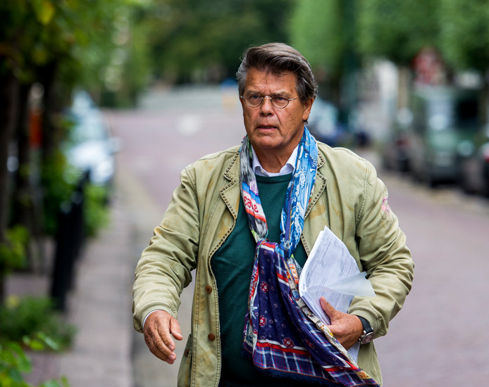 Emile Ratelband tegen rechter: Ik lijd onder mijn leeftijd | Show | AD.nl