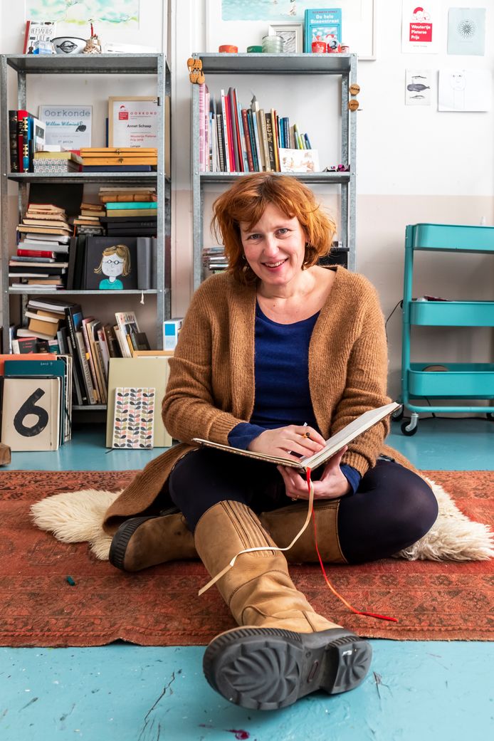 Annet schreef het populaire boek Lampje, maar haar zoon heeft het boek ...