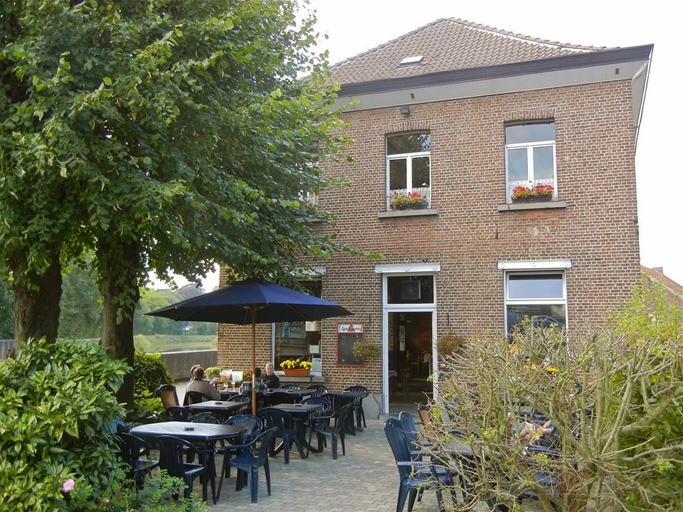 Vanaf mei kan je weer pintjes drinken in de 'Jan & Alleman' | Foto | hln.be