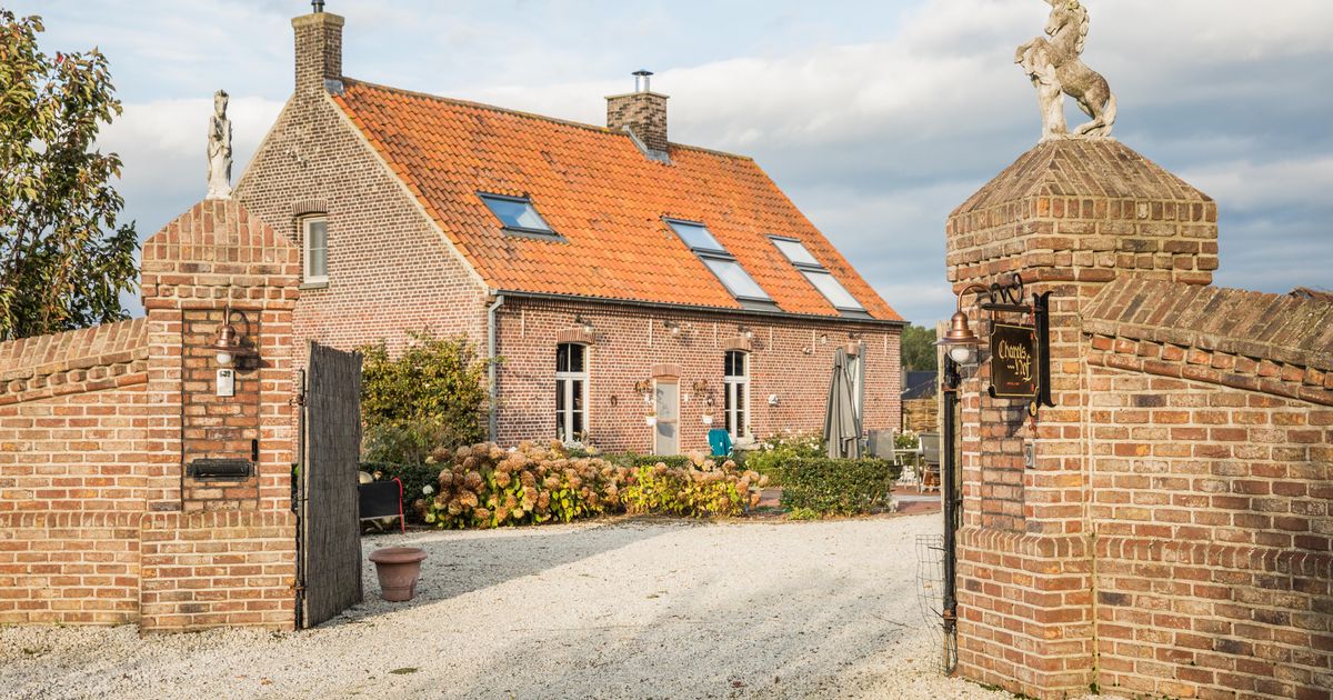 Beruchte hoeve van boer Charel is nu een pareltje en wordt verkocht ...
