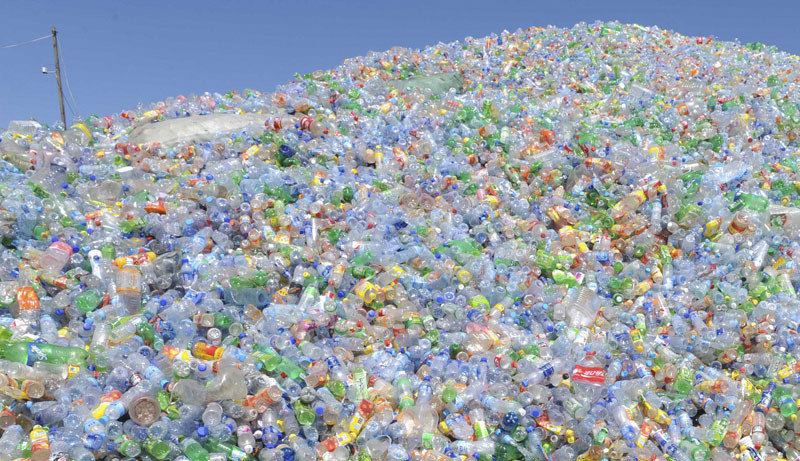 Plastic minder hergebruikt dan beweerd | Foto | ed.nl