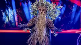 Relax en geniet van het allereerste optreden van Boom! - The Masked Singer