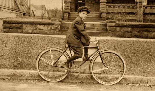 Hoe de fiets onmisbaar werd in Nederland | Binnenland | AD.nl Hoe de fiets onmisbaar werd in Nederland | Binnenland | AD.nl