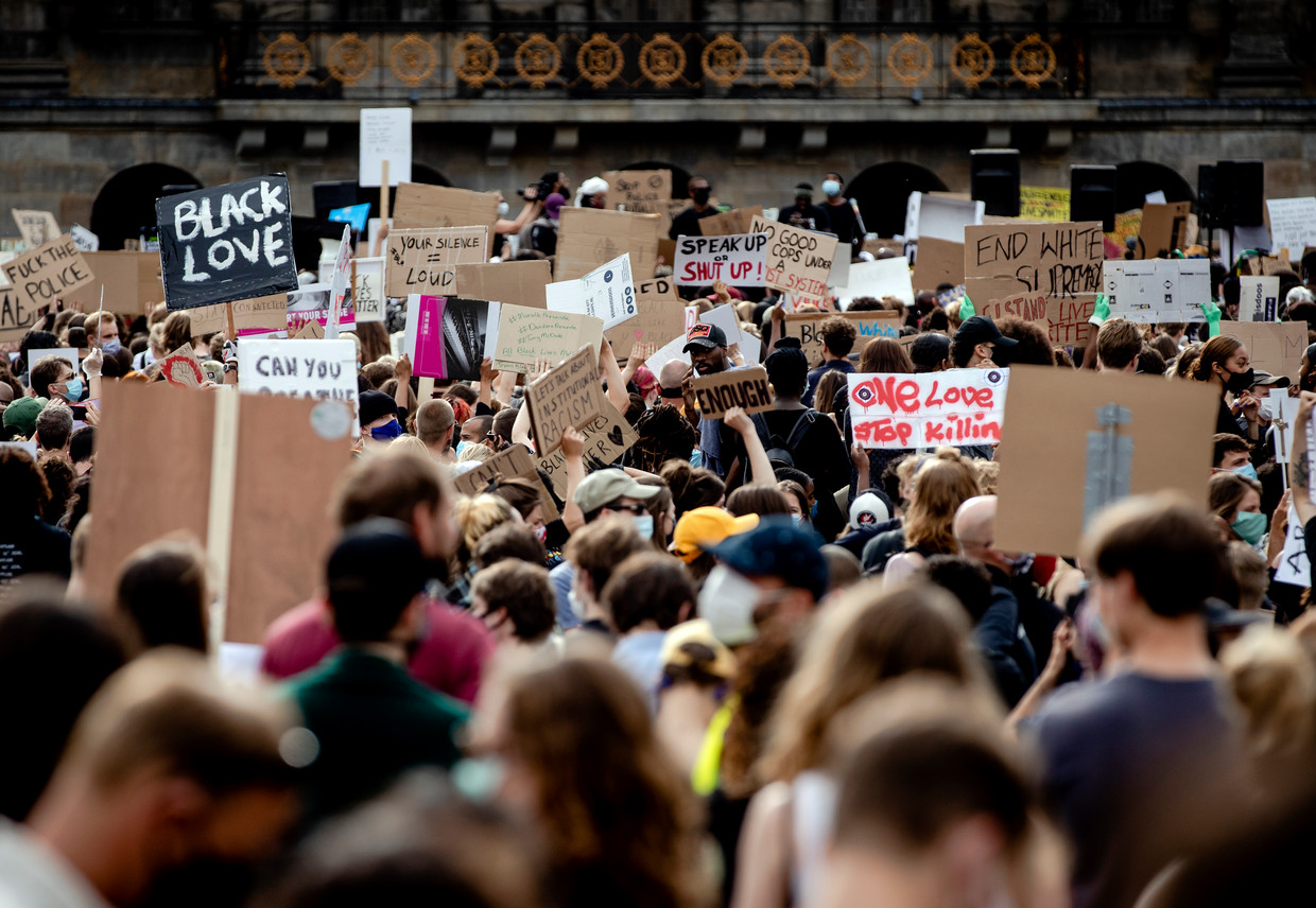 Rutte: Protest op de Dam in deze vorm was onverantwoord | Het Parool