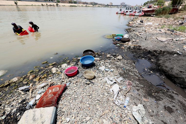 De hete zomer moet nog beginnen, maar de rivieren in Irak vallen nu al ...
