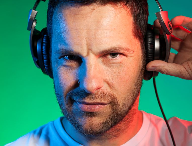 Dj worden? Tegenwoordig kan iedereen het: ‘Dj is de nieuwe brandweerman ...