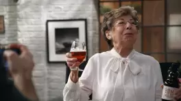 Hips! De bomma straalt als gezicht van het Bommake-bier - Familie