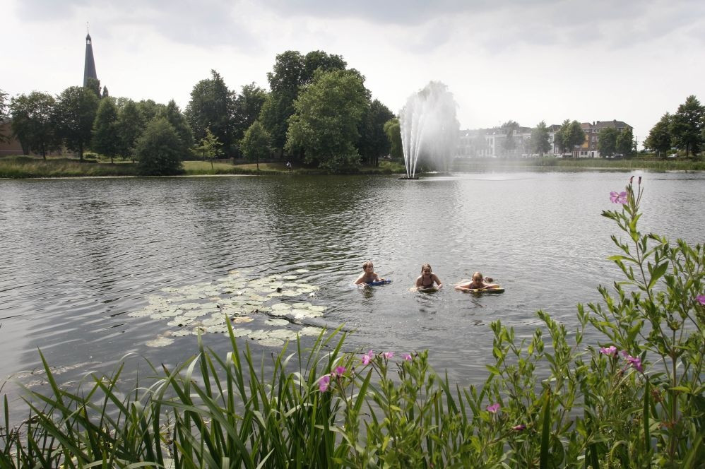 Fontein Grote Gracht maandag in gebruik | Foto | destentor.nl