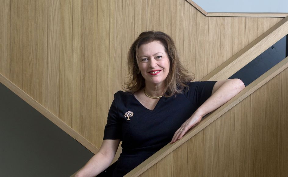 Existentiële crisis? Filosoof Edith Hall raadt je aan Aristoteles te ...