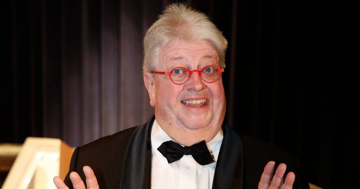 Luc Caals is voor de vierde keer opa geworden: “Pampers verversen? Dat ...